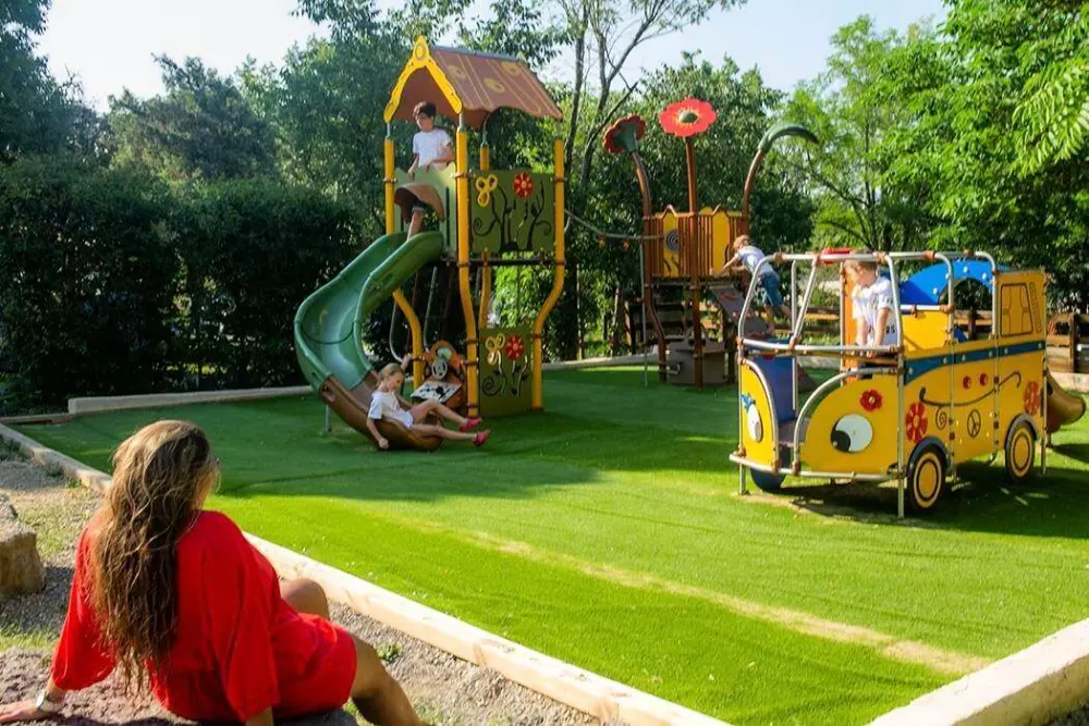 Camping Le Petit Bois - Ruoms - Ardèche